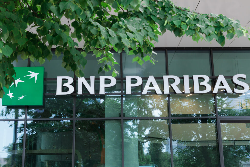 BNP Paribas enters into exclusive negotiations with Axa for the ...